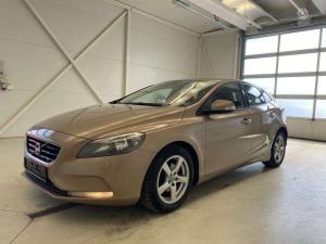 Brūns Volvo V40 2013 Radviliškis, ar dzinēja tilpumu 1.56 L un nobraukumu 0 tūkst. km par 3750 €, foto  vietnē AUTOMOTO.COM.LV