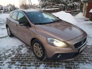 Brūns Volvo V40 2013 Šauļi, ar dzinēja tilpumu 1.98 L un nobraukumu 242 tūkst. km par 4750 €, foto  vietnē AUTOMOTO.COM.LV
