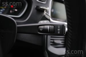 Brūns Volvo V40 2013 Rīga, ar dzinēja tilpumu 2.00 L un nobraukumu 322 tūkst. km par 8490 €, foto 14 vietnē AUTOMOTO.COM.LV