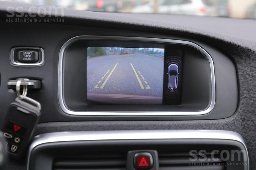 Brūns Volvo V40 2013 Rīga, ar dzinēja tilpumu 2.00 L un nobraukumu 322 tūkst. km par 8490 €, foto 16 vietnē AUTOMOTO.COM.LV
