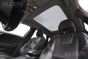 Brūns Volvo V40 2013 Rīga, ar dzinēja tilpumu 2.00 L un nobraukumu 322 tūkst. km par 8490 €, foto 22 vietnē AUTOMOTO.COM.LV