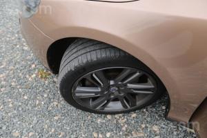Brūns Volvo V40 2013 Rīga, ar dzinēja tilpumu 2.00 L un nobraukumu 322 tūkst. km par 8490 €, foto 24 vietnē AUTOMOTO.COM.LV