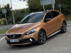 Brown Volvo V40 2013 in Jurmala, with an engine capacity of 2.50 L and mileage of 0 thousand km for 8800 €, photo  on AUTOMOTO.COM.LV