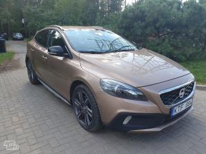 Коричневый Вольво В40 2013 в Вильнюс, объемом двигателя 2.00 л и пробегом 155 тыс. км за 7500 €, фото 4 на AUTOMOTO.COM.LV