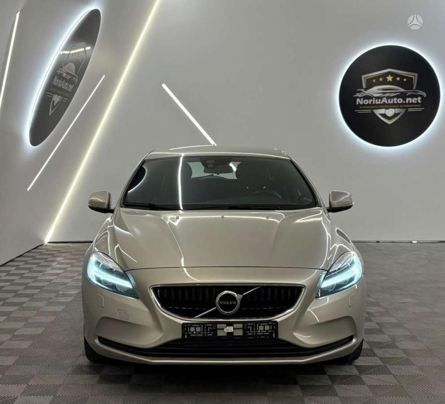 Brown Volvo V40 2016 in Marijampole, with an engine capacity of 1.97 L and mileage of 154 thousand km for 11999 €, photo 5 on AUTOMOTO.COM.LV