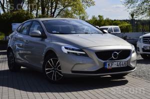 Brūns Volvo V40 2017 Tukums, ar dzinēja tilpumu 1.50 L un nobraukumu 46 tūkst. km par 1000 €, foto 3 vietnē AUTOMOTO.COM.LV