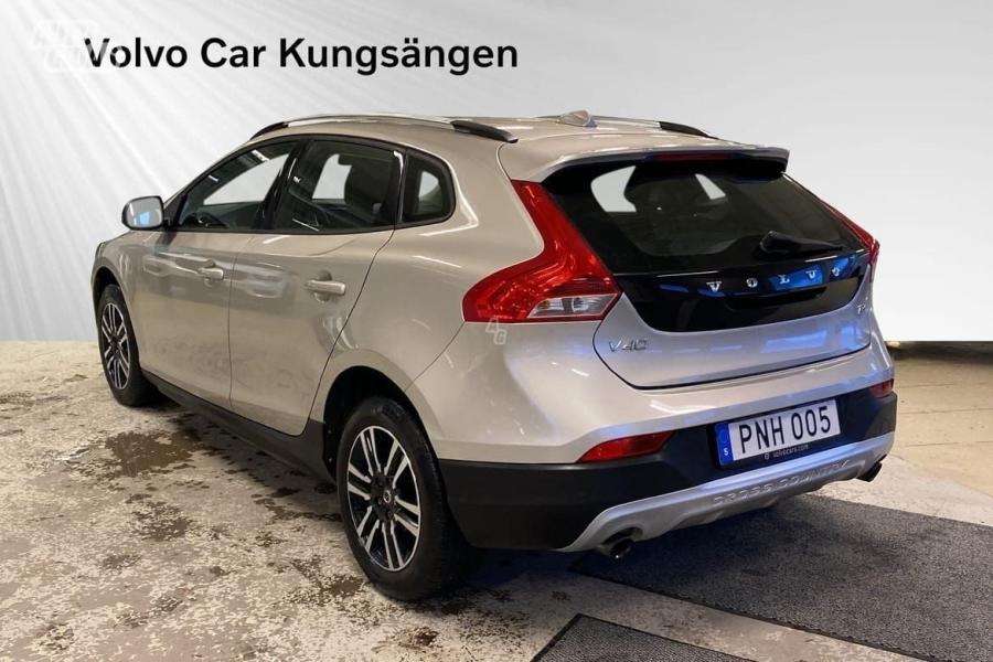 Brūns Volvo V40 2018 Kauņa, ar dzinēja tilpumu 0.00 L un nobraukumu 51 tūkst. km par 21396 €, foto 5 vietnē AUTOMOTO.COM.LV
