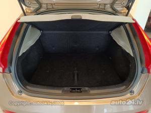 Brūns Volvo V40 2013 Tallina, ar dzinēja tilpumu 1.60 L un nobraukumu 61 tūkst. km par 9300 €, foto 11 vietnē AUTOMOTO.COM.LV