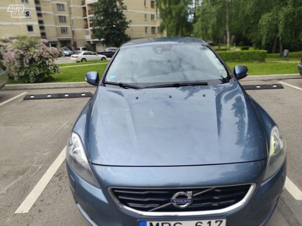 Volvo V40 2013 Visaginas, ar dzinēja tilpumu 1.60 L un nobraukumu 252 tūkst. km par 5250 €, foto 4 vietnē AUTOMOTO.COM.LV