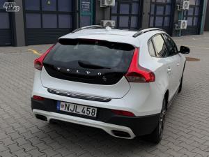 Volvo V40 2015 in Vilnius, with an engine capacity of 1.60 L and mileage of 360 thousand km for 4500 €, photo 8 on AUTOMOTO.COM.LV