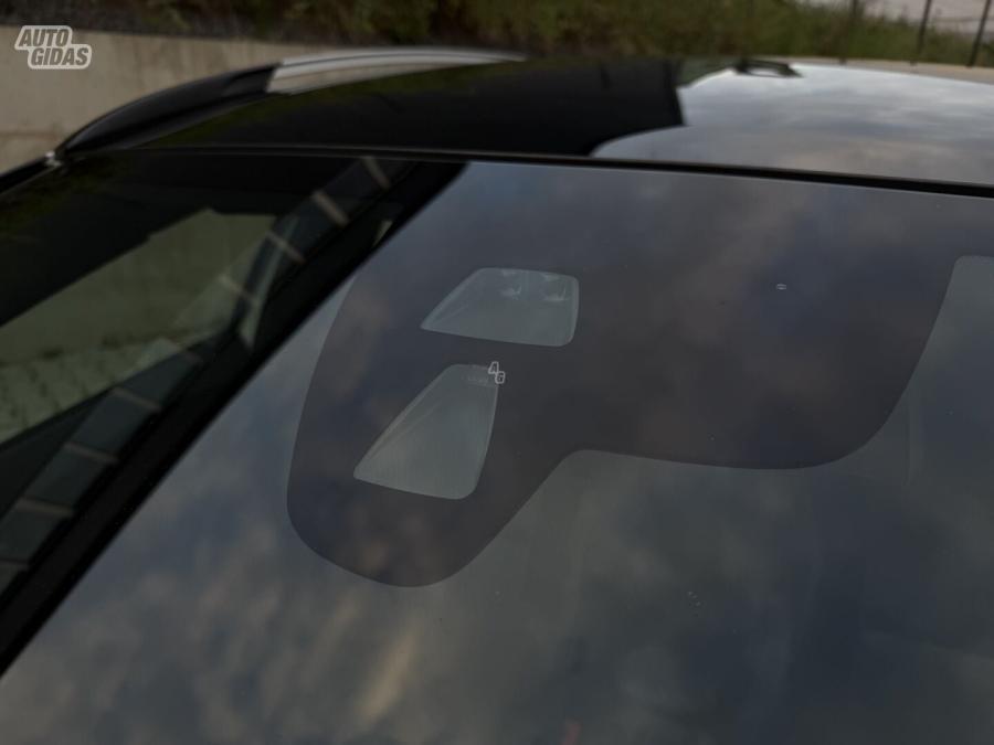Volvo V40 2015 in Vilnius, with an engine capacity of 1.60 L and mileage of 360 thousand km for 4500 €, photo 15 on AUTOMOTO.COM.LV
