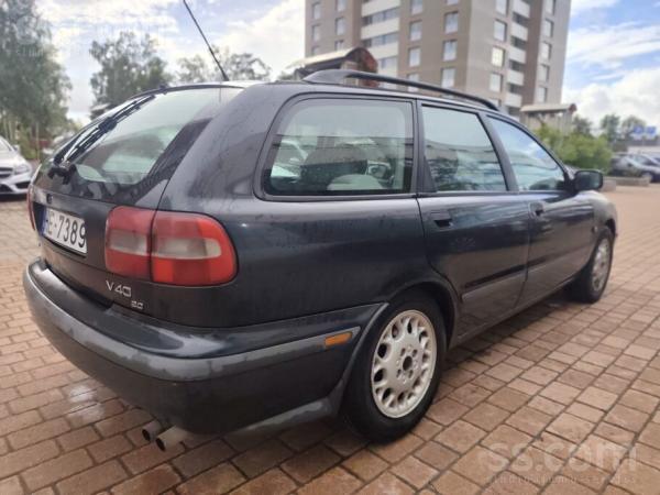 Green Volvo V40 1997 in Riga, with an engine capacity of 2.00 L and mileage of 0 thousand km for 300 €, photo 7 on AUTOMOTO.COM.LV