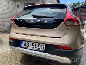 Green Volvo V40 2013 in Talsi, with an engine capacity of 1.60 L and mileage of 0 thousand km for 4800 €, photo 7 on AUTOMOTO.COM.LV