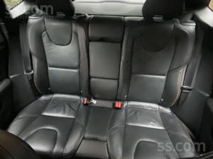 Green Volvo V40 2013 in Talsi, with an engine capacity of 1.60 L and mileage of 0 thousand km for 4800 €, photo 12 on AUTOMOTO.COM.LV