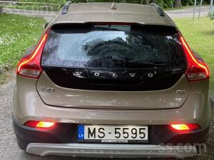 Green Volvo V40 2013 in Talsi, with an engine capacity of 1.60 L and mileage of 0 thousand km for 4800 €, photo 17 on AUTOMOTO.COM.LV