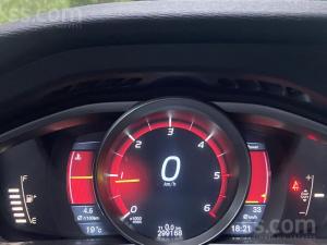 Green Volvo V40 2013 in Talsi, with an engine capacity of 1.60 L and mileage of 0 thousand km for 4800 €, photo 21 on AUTOMOTO.COM.LV