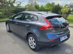 Pelēks Volvo V40 2013 Širvintos, ar dzinēja tilpumu 2.00 L un nobraukumu 264 tūkst. km par 6750 €, foto 5 vietnē AUTOMOTO.COM.LV