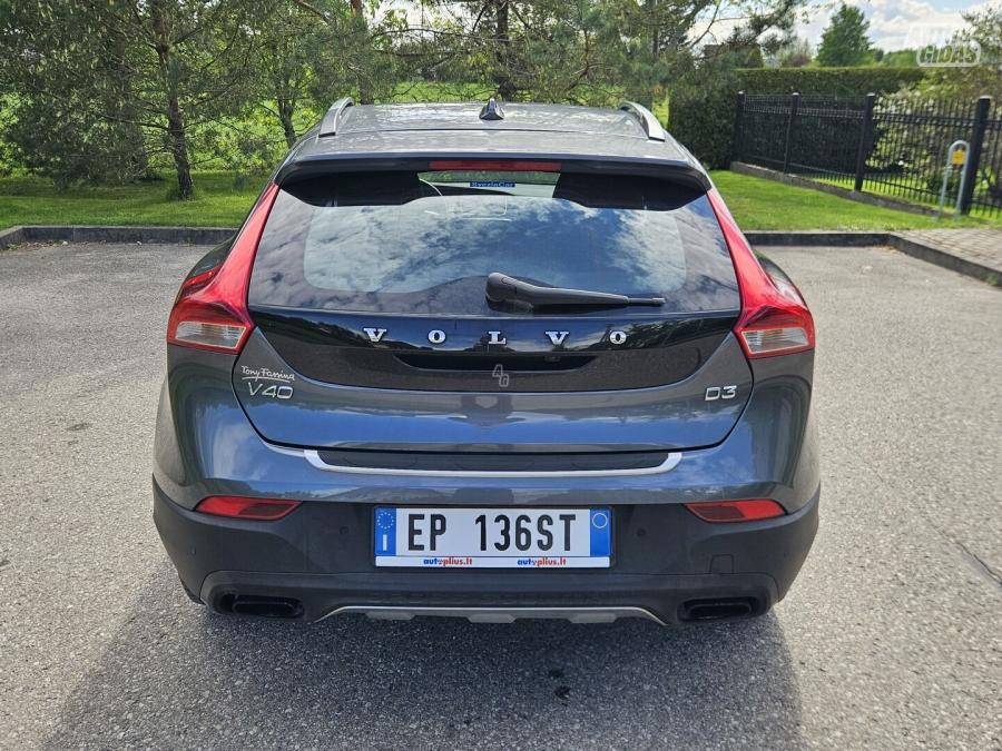 Pelēks Volvo V40 2013 Širvintos, ar dzinēja tilpumu 2.00 L un nobraukumu 264 tūkst. km par 6750 €, foto 6 vietnē AUTOMOTO.COM.LV