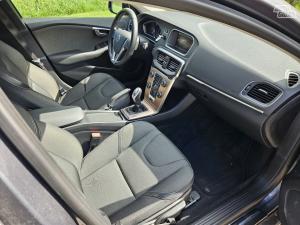 Pelēks Volvo V40 2013 Širvintos, ar dzinēja tilpumu 2.00 L un nobraukumu 264 tūkst. km par 6750 €, foto 14 vietnē AUTOMOTO.COM.LV