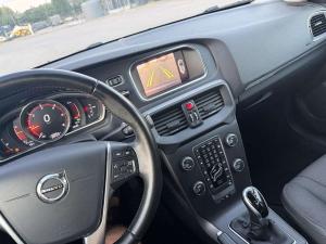 Grey Volvo V40 2018 in Taurage, with an engine capacity of 1.97 L and mileage of 236 thousand km for 8400 €, photo 7 on AUTOMOTO.COM.LV