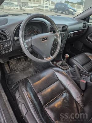 Grey Volvo V40 2002 in Riga, with an engine capacity of 1.90 L and mileage of 307 thousand km for 1050 €, photo 17 on AUTOMOTO.COM.LV