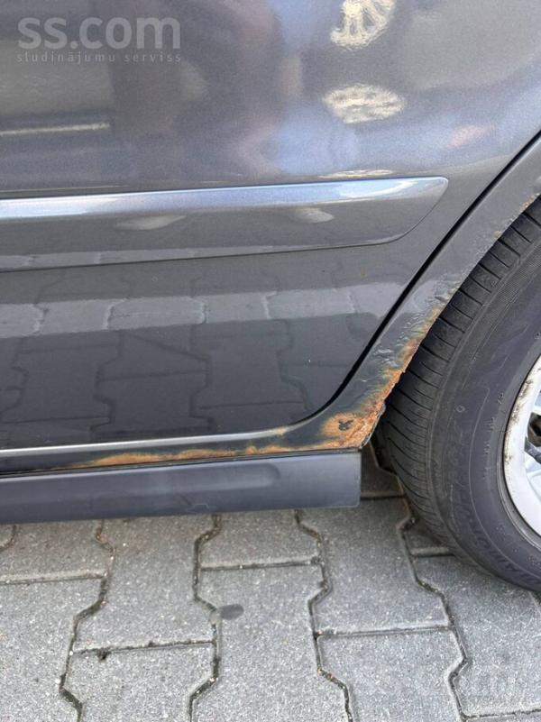 Pelēks Volvo V40 2003 Rīga, ar dzinēja tilpumu 1.90 L un nobraukumu 367 tūkst. km par 750 €, foto 5 vietnē AUTOMOTO.COM.LV