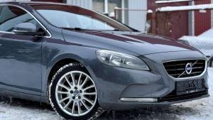 Grey Volvo V40 2012 in Ukmerge, with an engine capacity of 1.56 L and mileage of 278 thousand km for 4500 €, photo 9 on AUTOMOTO.COM.LV