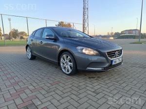 Серый Вольво В40 2012 в Валмиера, объемом двигателя 2.00 л и пробегом 288 тыс. км за 6550 €, фото 5 на AUTOMOTO.COM.LV