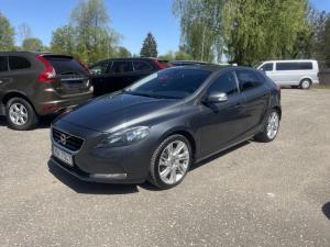 Grey Volvo V40 2012 in Riga, with an engine capacity of 2.00 L and mileage of 283 thousand km for 6490 €, photo  on AUTOMOTO.COM.LV
