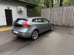 Grey Volvo V40 2012 in Riga, with an engine capacity of 1.60 L and mileage of 225 thousand km for 2500 €, photo  on AUTOMOTO.COM.LV