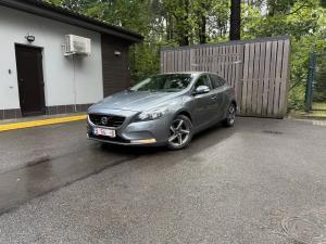 Серый Вольво В40 2012 в Рига, объемом двигателя 1.60 л и пробегом 225 тыс. км за 2500 €, фото 5 на AUTOMOTO.COM.LV