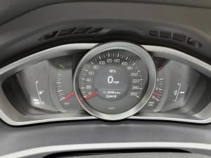 Серый Вольво В40 2012 в Рига, объемом двигателя 1.60 л и пробегом 225 тыс. км за 2500 €, фото 11 на AUTOMOTO.COM.LV