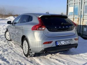 Grey Volvo V40 2012 in Riga, with an engine capacity of 1.60 L and mileage of 122 thousand km for 8500 €, photo 3 on AUTOMOTO.COM.LV