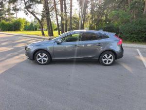 Grey Volvo V40 2012 in Kaunas, with an engine capacity of 1.98 L and mileage of 288 thousand km for 5200 €, photo 3 on AUTOMOTO.COM.LV
