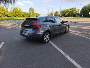 Grey Volvo V40 2012 in Kaunas, with an engine capacity of 1.98 L and mileage of 288 thousand km for 5200 €, photo 6 on AUTOMOTO.COM.LV