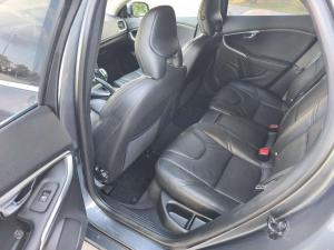 Grey Volvo V40 2012 in Kaunas, with an engine capacity of 1.98 L and mileage of 288 thousand km for 5200 €, photo 16 on AUTOMOTO.COM.LV