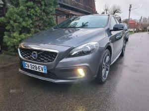 Grey Volvo V40 2013 in Kaunas, with an engine capacity of 2.00 L and mileage of 198 thousand km for 7100 €, photo  on AUTOMOTO.COM.LV