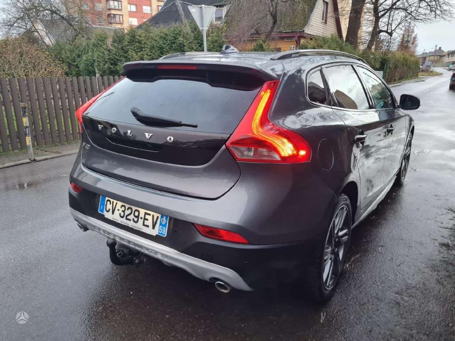 Pelēks Volvo V40 2013 Kauņa, ar dzinēja tilpumu 2.00 L un nobraukumu 198 tūkst. km par 7100 €, foto 13 vietnē AUTOMOTO.COM.LV