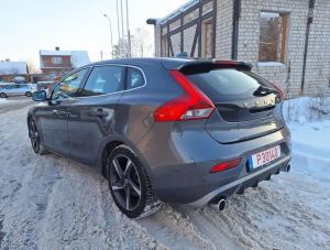 Grey Volvo V40 2013 in Ukmerge, with an engine capacity of 1.56 L and mileage of 254 thousand km for 6400 €, photo 3 on AUTOMOTO.COM.LV