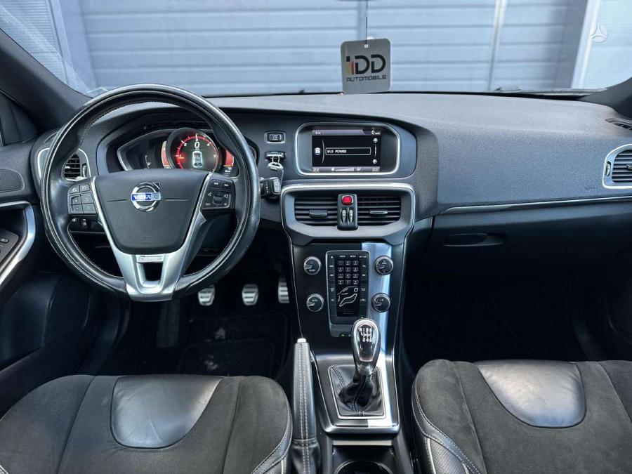 Pelēks Volvo V40 2013 Kauņa, ar dzinēja tilpumu 1.56 L un nobraukumu 273 tūkst. km par 5690 €, foto 14 vietnē AUTOMOTO.COM.LV