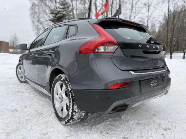 Pelēks Volvo V40 2013 Kazlų Rūda, ar dzinēja tilpumu 1.56 L un nobraukumu 247 tūkst. km par 6500 €, foto 5 vietnē AUTOMOTO.COM.LV