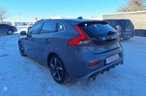 Grey Volvo V40 2013 in Ukmerge, with an engine capacity of 1.56 L and mileage of 254 thousand km for 6400 €, photo 3 on AUTOMOTO.COM.LV