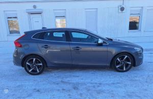 Grey Volvo V40 2013 in Ukmerge, with an engine capacity of 1.56 L and mileage of 254 thousand km for 6400 €, photo 5 on AUTOMOTO.COM.LV