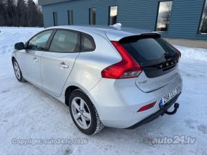 Grey Volvo V40 2013 in Rapla, with an engine capacity of 1.60 L and mileage of 366 thousand km for 5900 €, photo 5 on AUTOMOTO.COM.LV