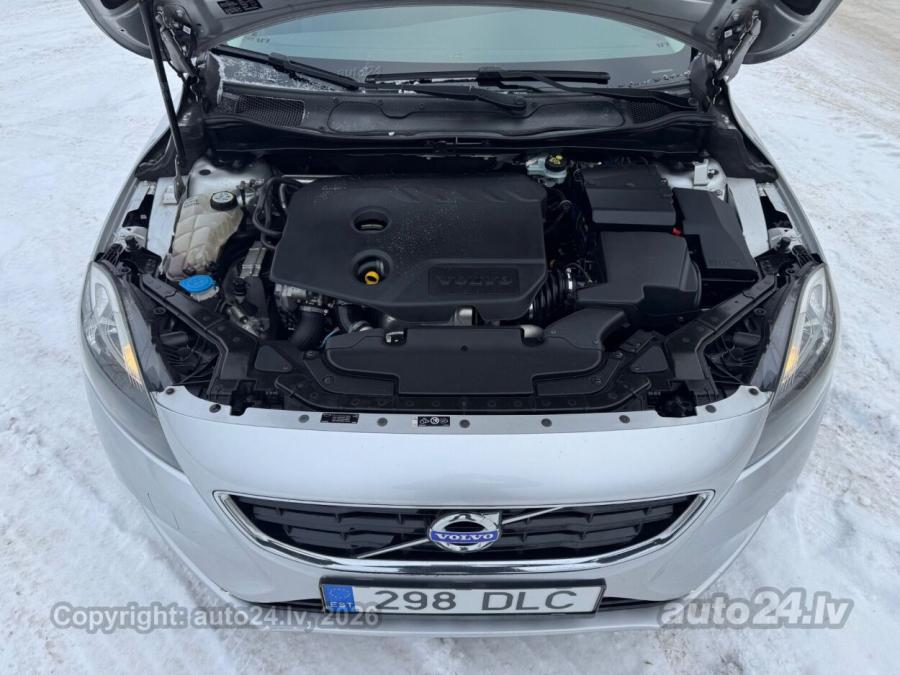 Grey Volvo V40 2013 in Rapla, with an engine capacity of 1.60 L and mileage of 366 thousand km for 5900 €, photo 18 on AUTOMOTO.COM.LV