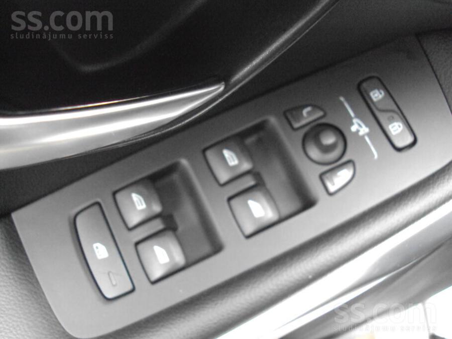 Серый Вольво В40 2013 в Рига, объемом двигателя 2.00 л и пробегом 217 тыс. км за 8300 €, фото 12 на AUTOMOTO.COM.LV