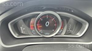 Pelēks Volvo V40 2013 Liepāja, ar dzinēja tilpumu 2.00 L un nobraukumu 275 tūkst. km par 7500 €, foto 15 vietnē AUTOMOTO.COM.LV