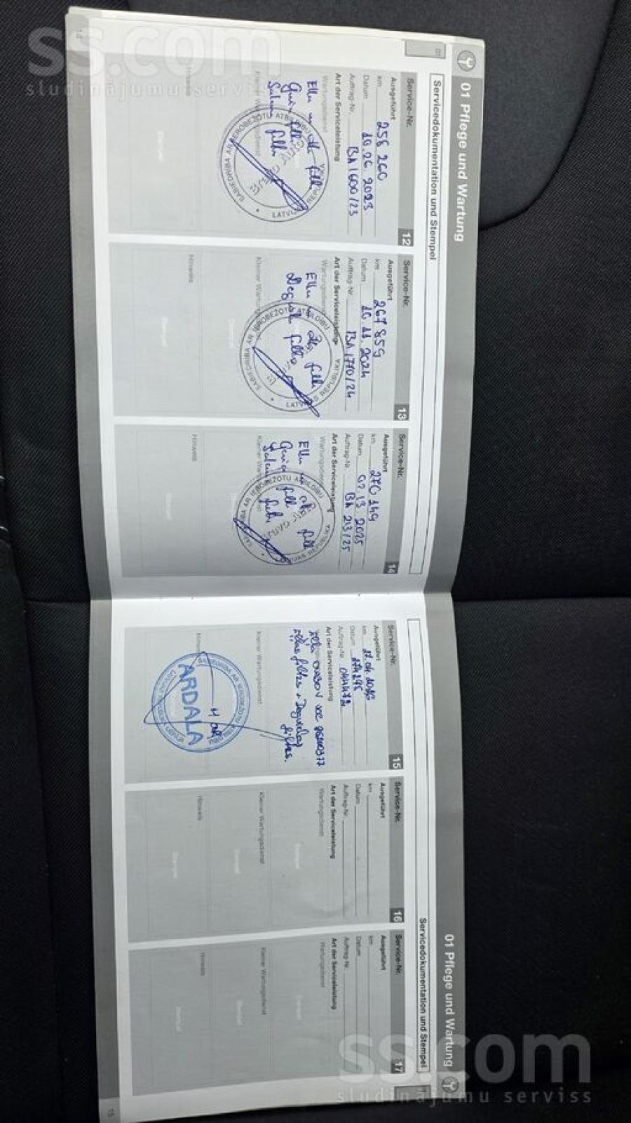 Pelēks Volvo V40 2013 Liepāja, ar dzinēja tilpumu 2.00 L un nobraukumu 275 tūkst. km par 7500 €, foto 16 vietnē AUTOMOTO.COM.LV