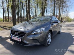 Grey Volvo V40 2013 in Daugavpils, with an engine capacity of 1.60 L and mileage of 243 thousand km for 7350 €, photo  on AUTOMOTO.COM.LV