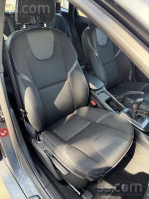 Pelēks Volvo V40 2013 Daugavpils, ar dzinēja tilpumu 1.60 L un nobraukumu 243 tūkst. km par 7350 €, foto 21 vietnē AUTOMOTO.COM.LV